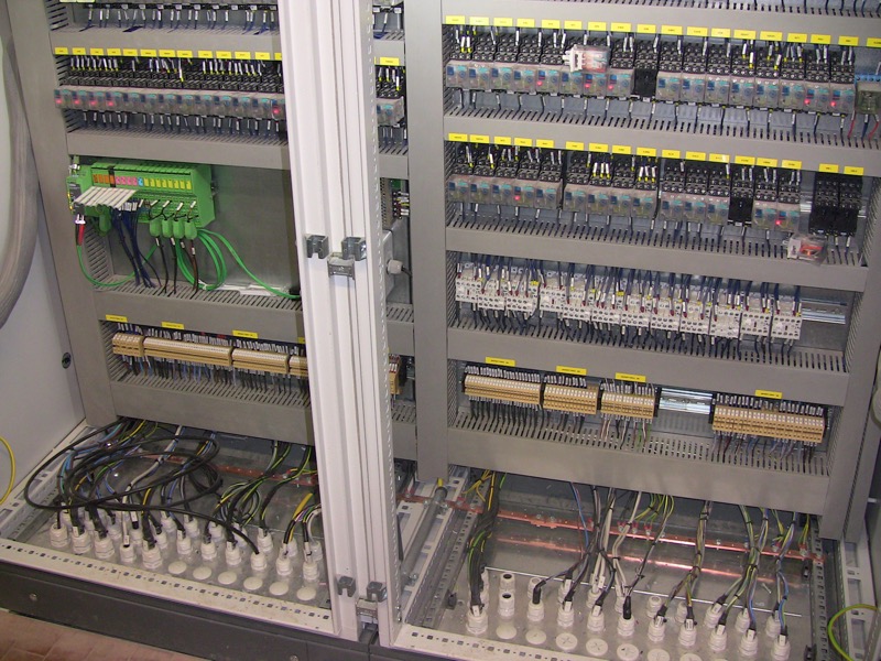 Realizzazione quadri di distribuzione e controllo